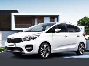 Miniván vs. Minibús: ¿Cuál es la Diferencia? | SuperAuto