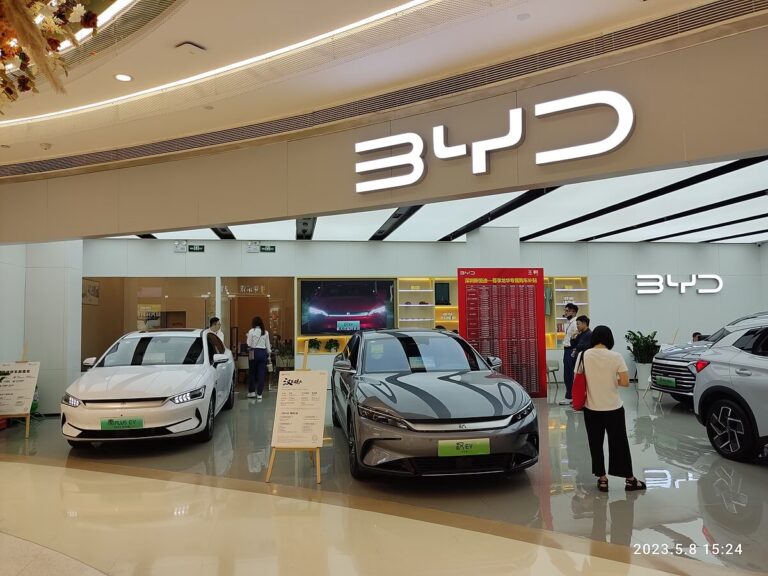¿De Dónde Es BYD? Origen y Fundador | SuperAuto
